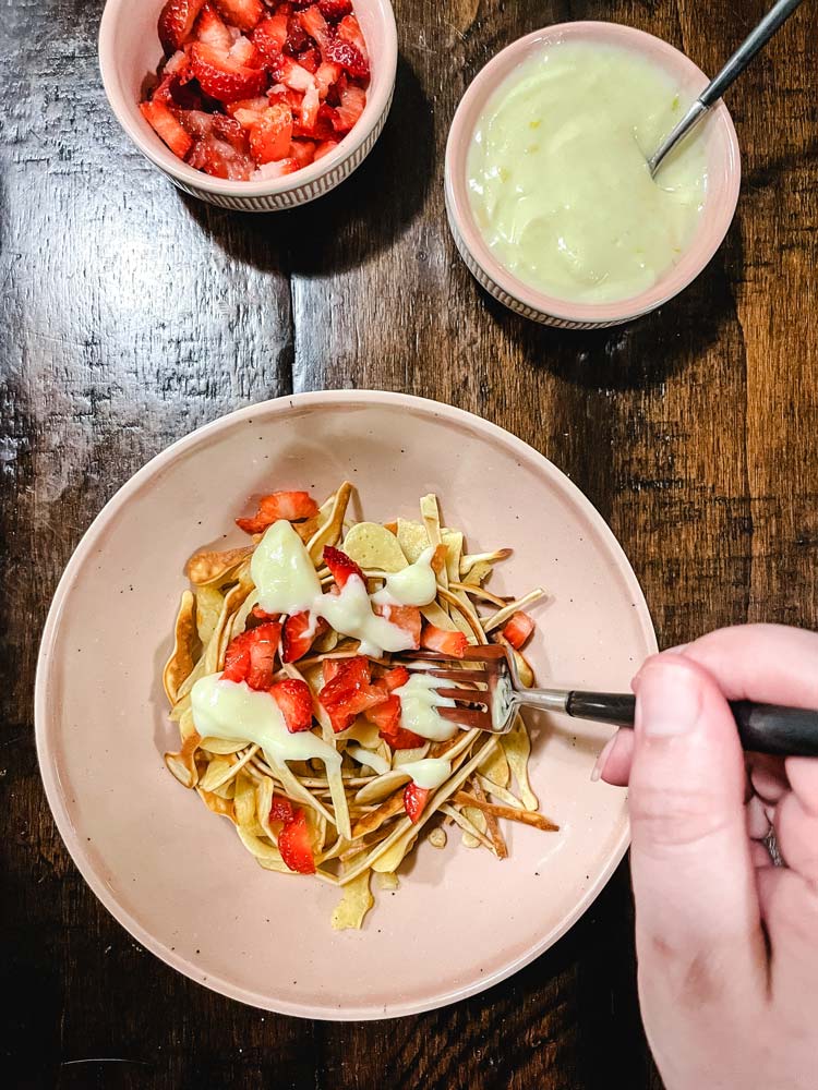 Pancake Spaghetti with Strawberries and Lemon Glaze - Food Daydreaming